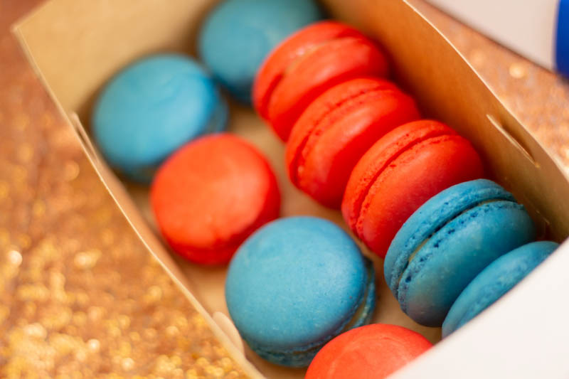 Macarons rojo y azul - Nina Vainilla